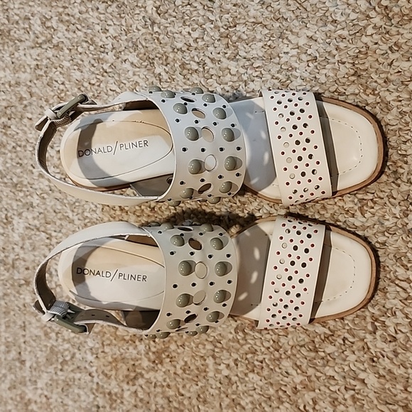 Donald J. Pliner | Shoes | Donald Pliner Heels | Poshmark